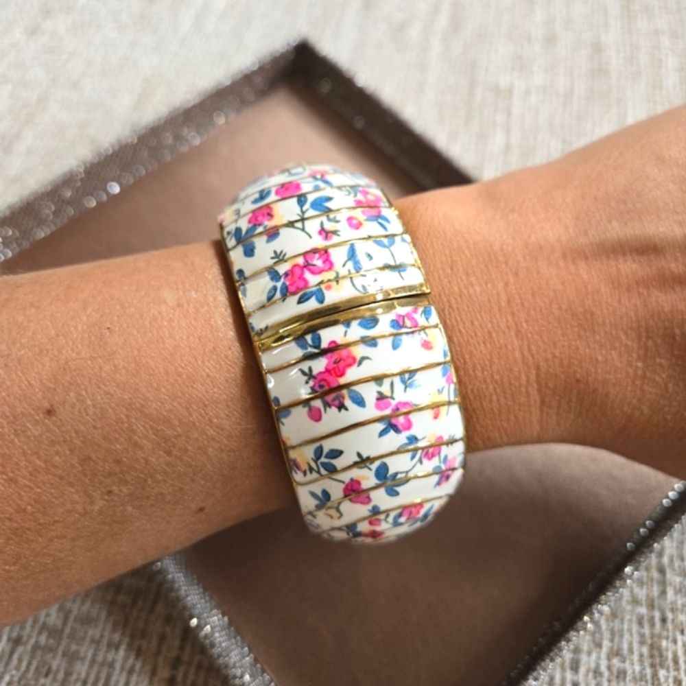Enamel Floral Hinge Bracelet - Gem